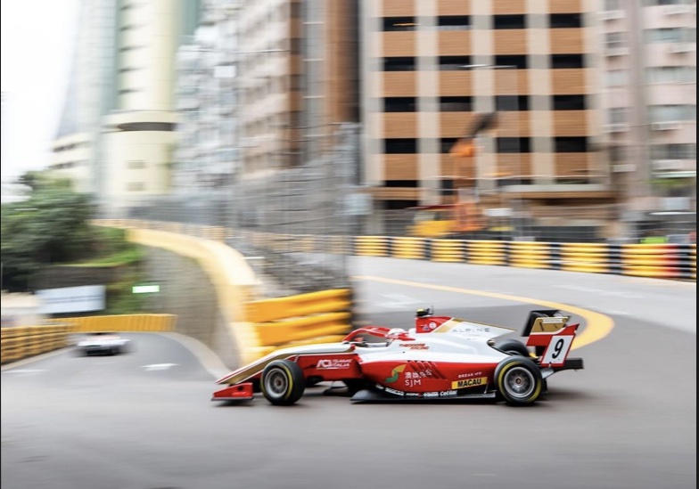 Minì subito super a Macau - Sicilia Motori